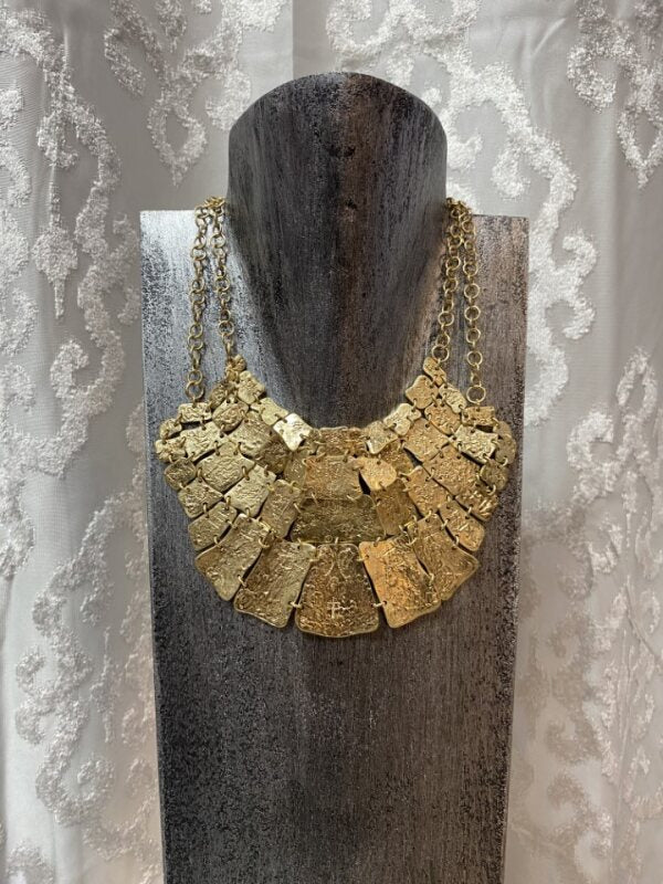 Gold Scale Necklace – The Fashion Opera